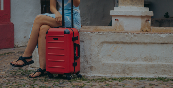Rachel Ray - Watch This Carry-On Suitcase Unpack Itself – Solgaard